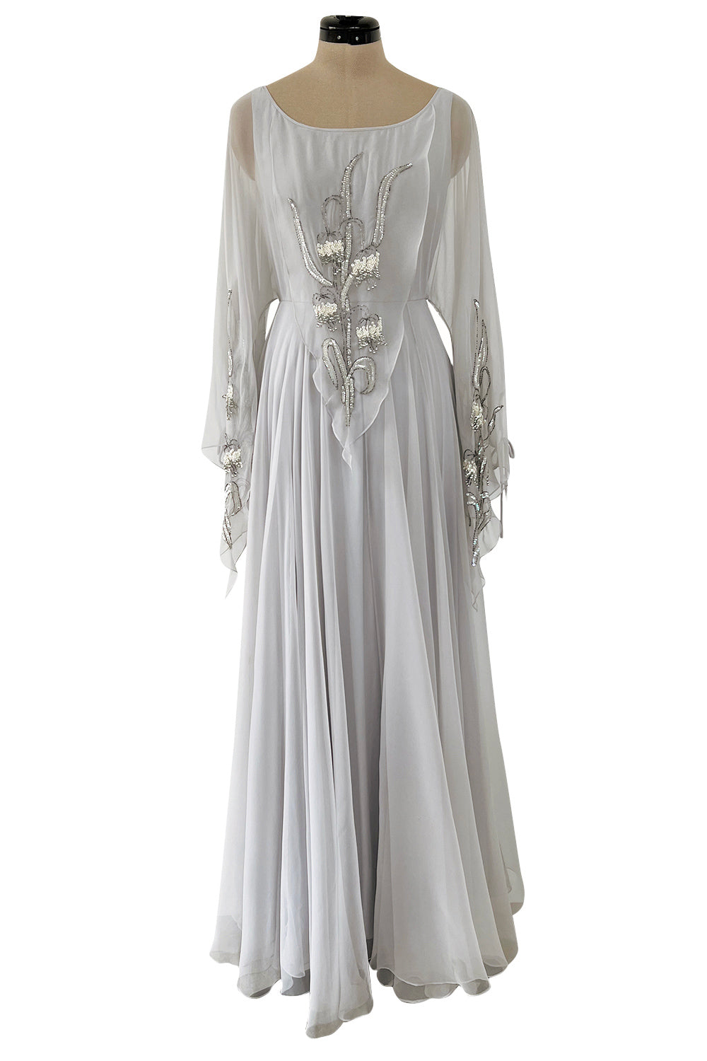 Magical 1970s Jean Varon Palest Silver Grey Chiffon Dress w Amgel Slee ...