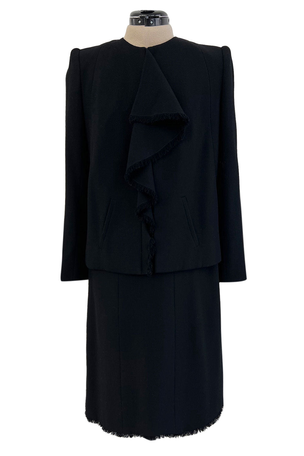 Minimalist Fall 2000 Chanel by Karl Lagerfeld Haute Couture Runway Loo ...