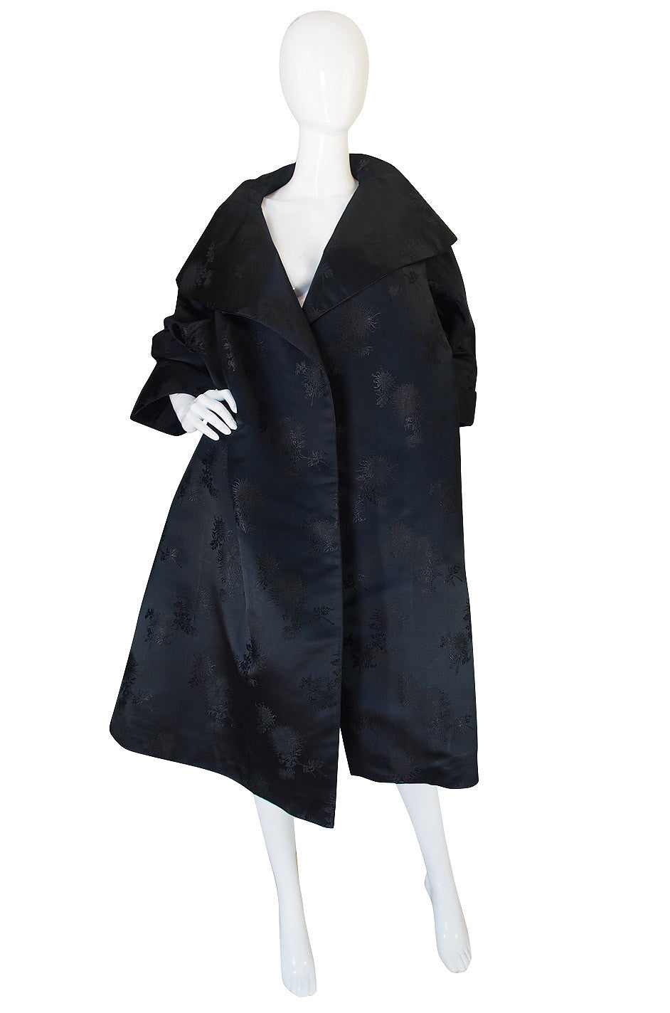Dramatic 1950s Woven Floral Black Silk Opera Coat – Shrimpton Couture