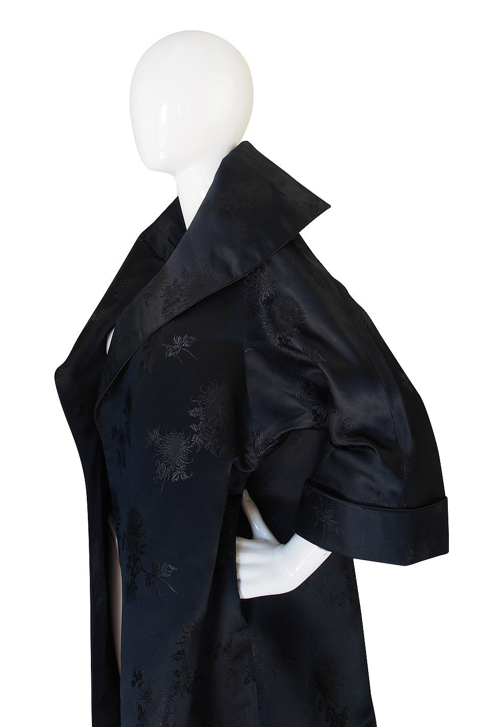 Dramatic 1950s Woven Floral Black Silk Opera Coat – Shrimpton Couture