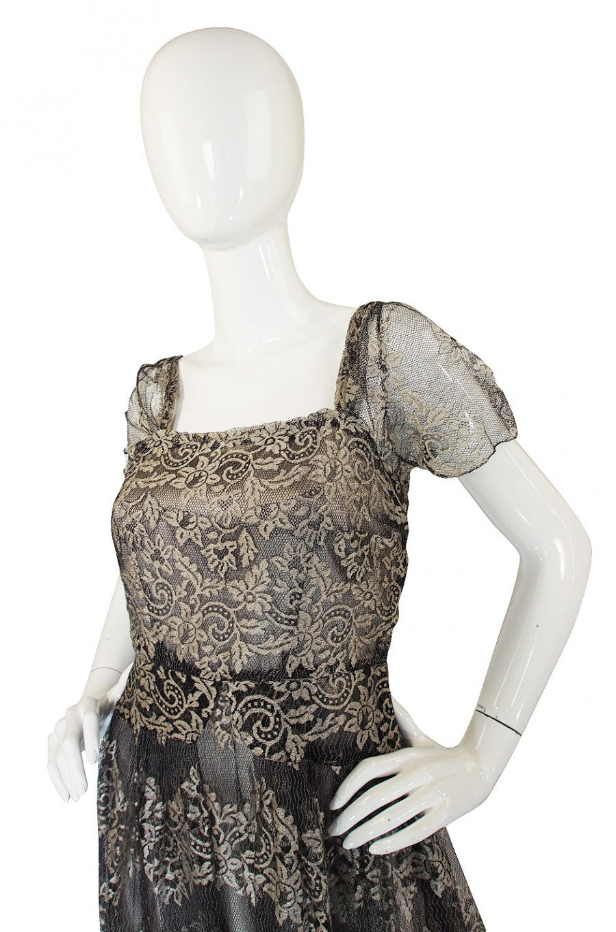 1940s Stunning Silver Lace & Net Gown – Shrimpton Couture