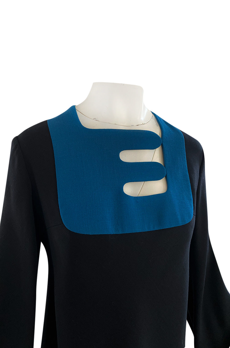 c.1967 Pierre Cardin ‘Cosmocorps’ Collection Cut Out Blue Neckline on ...